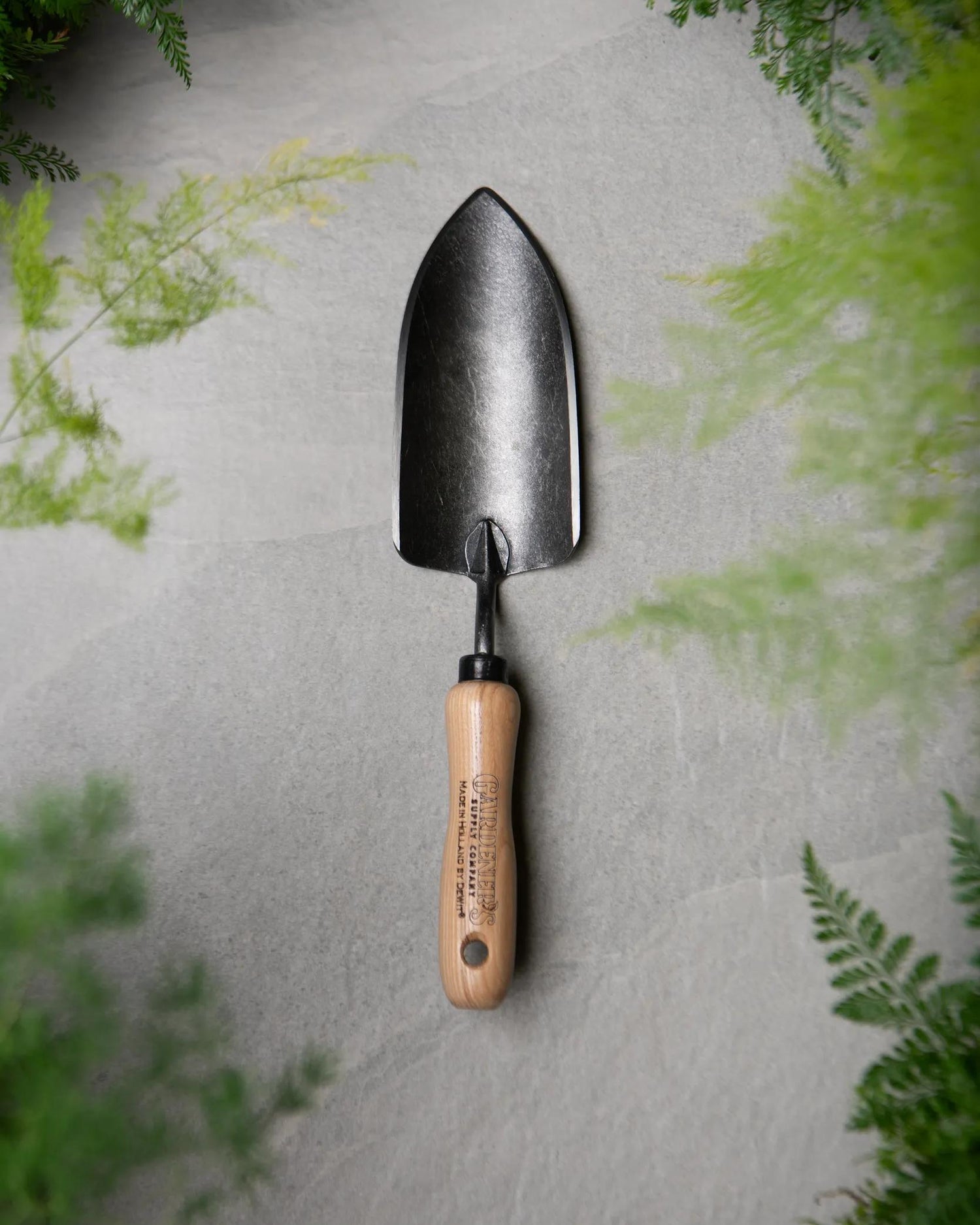 Planting Hand Tools: Trowels & More | Gardener’s Supply